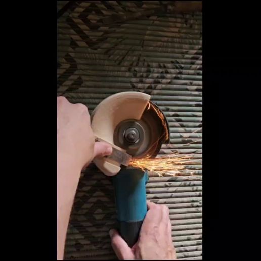 STL file Angle Grinder Accessory - Wood Chisel Sharpener with 25° Angle ...