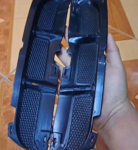 🧞‍♂️ GENUINE HYUNDAI TIBURON 05-06 MUDGUARD GRILLE TRIM 87772-2C500 ...