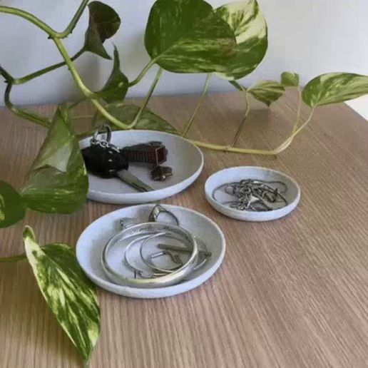 Free STL file Minimalist Multi-Purpose Tray Containers - Two Sizes 🏢 ...