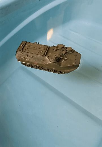 🪖 LVTP 7 Amphibious tank vehicle 1:72・ STL File for 3D printing・Cults