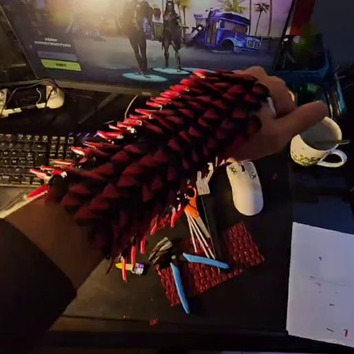 🐉 Dragon Skin Arm Bracer - Articulated Dragon Scale Armor (3D Print ...