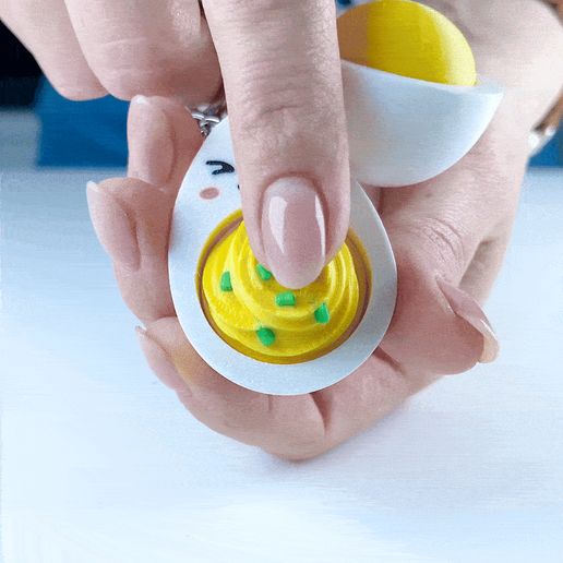 Clicker Egg Keychain 🥚 with Smiley Faces 😆, Fun Fidget・ STL File for 3D ...
